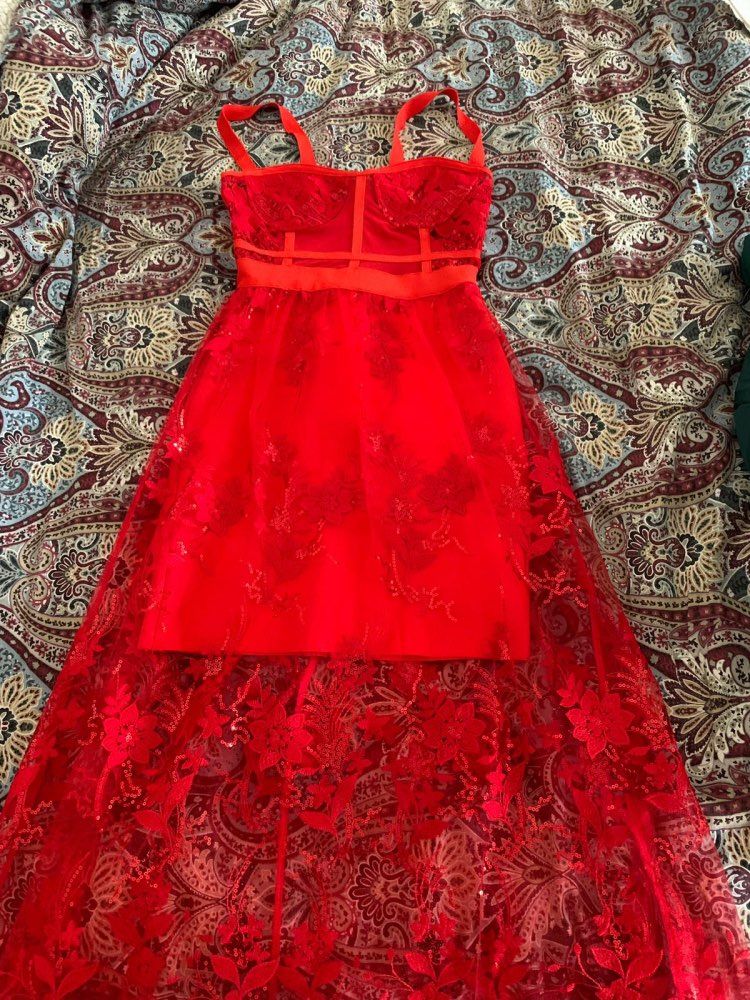 S perfect, Chest 90 cm Waist 68 cm, hips 95 cm. heigh 162 cm, 54 kg ...