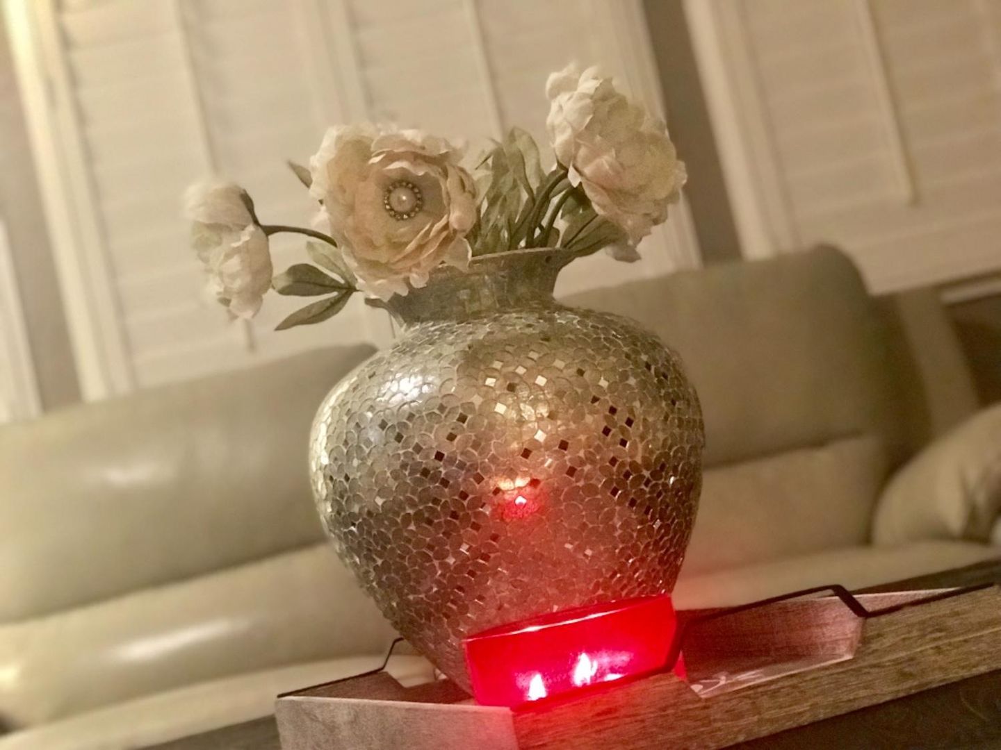 Stunning This is a very pretty vase. It bring glamour to any room. I’ll ...