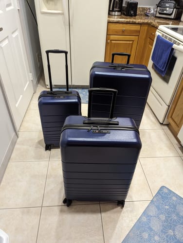 TREXA Luggage Reviews - 242 Reviews | trexaluggage.com
